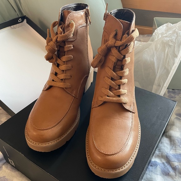 Naturalizer | Shoes | Naturalizer Catherine Laceup Boot In Color ...